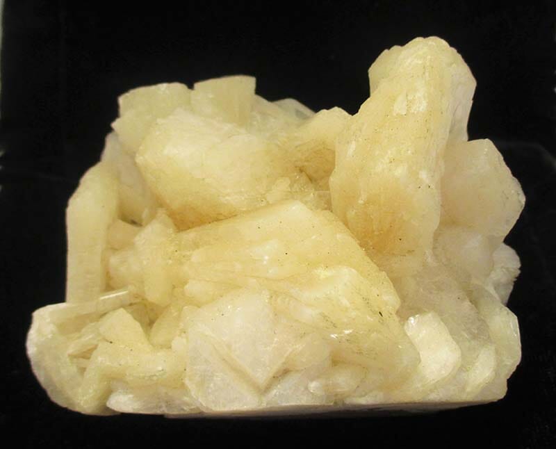 Healing Crystal Clusters - Explore Stunning Healing Crystal Clusters ...